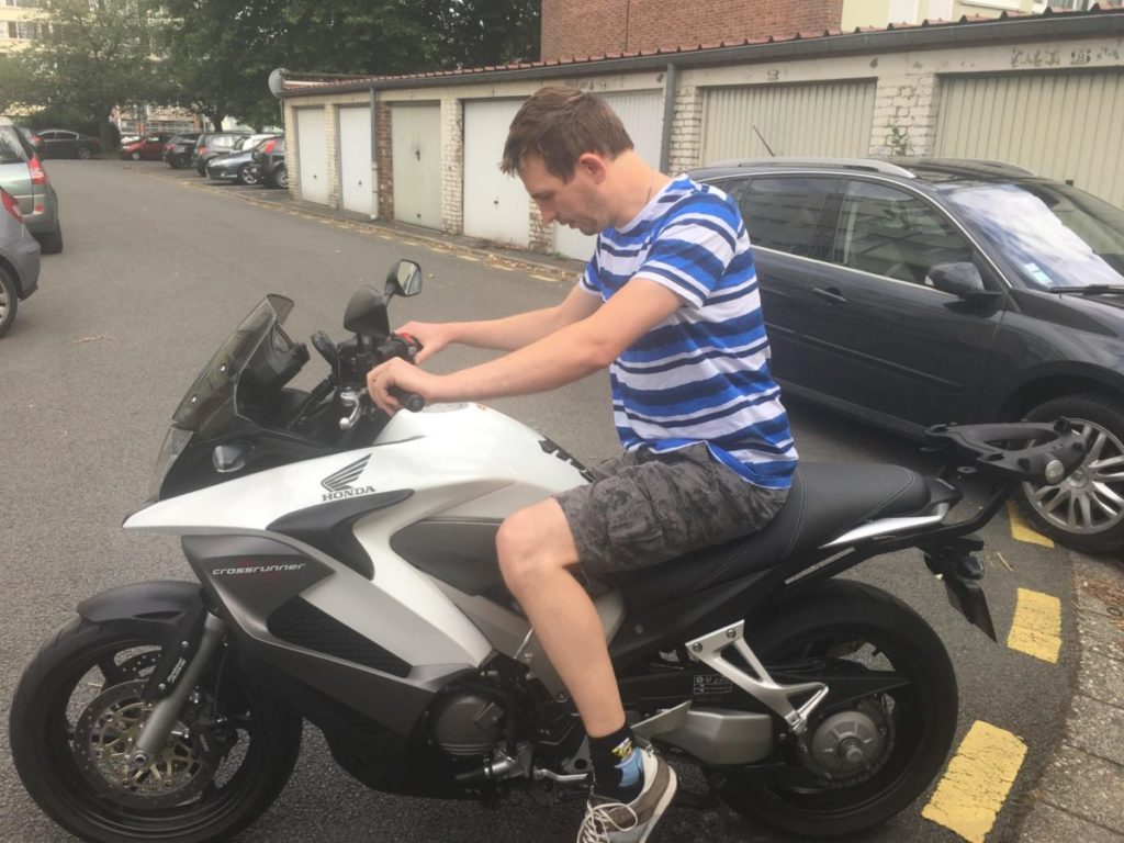 Solutions pour rabaisser sa moto efficacement en gagnant plusieurs ...